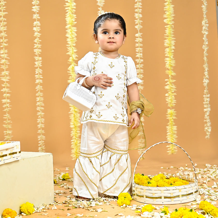 New Born Baby Clothes | Buy Baby Clothes & Rompers in Pakistan | Bachaa ...